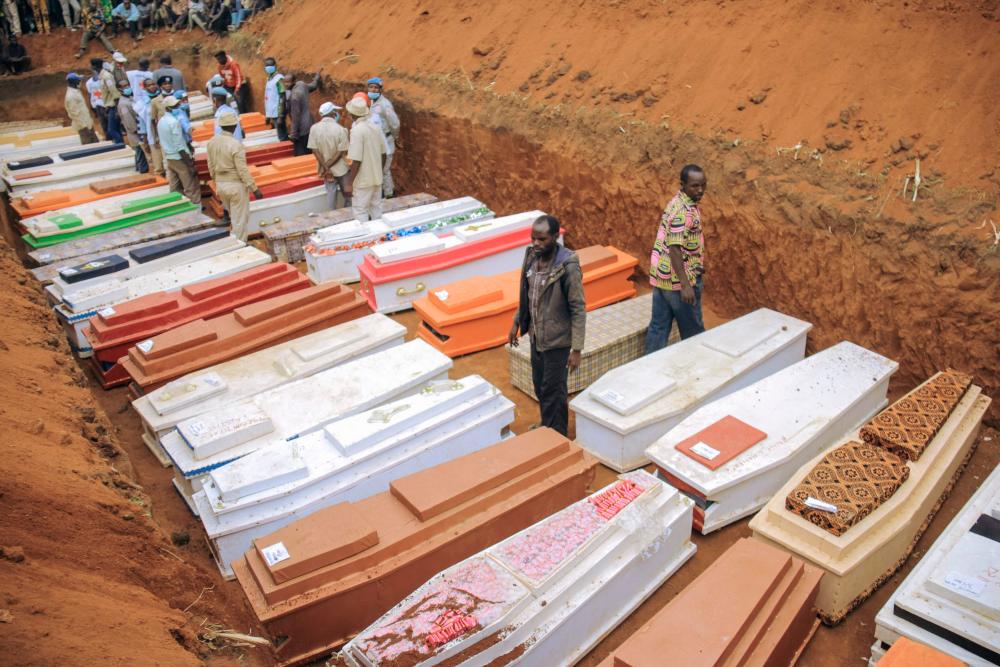 DR Congo IDP Camp Massacre Victims Buried En Masse - HumAngle