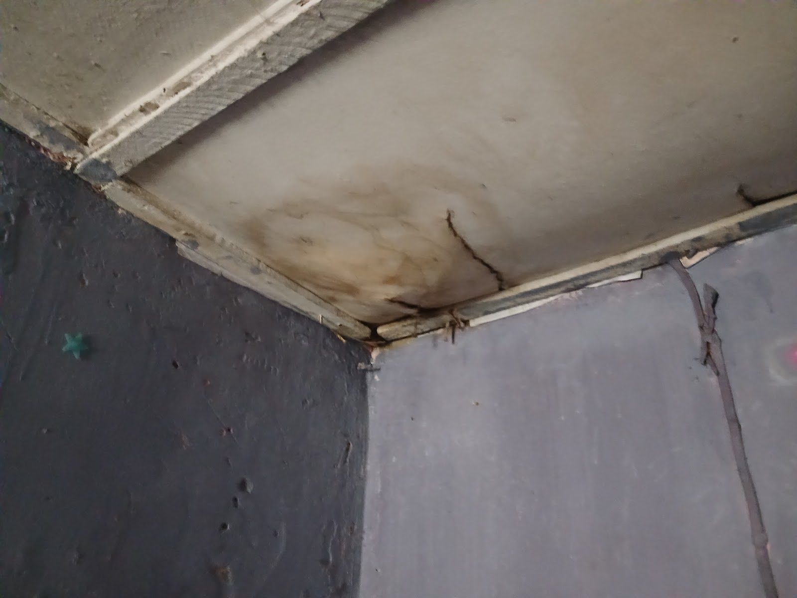 Inside The Deplorable Army Barracks Housing Nigerian Soldiers [Photo ...