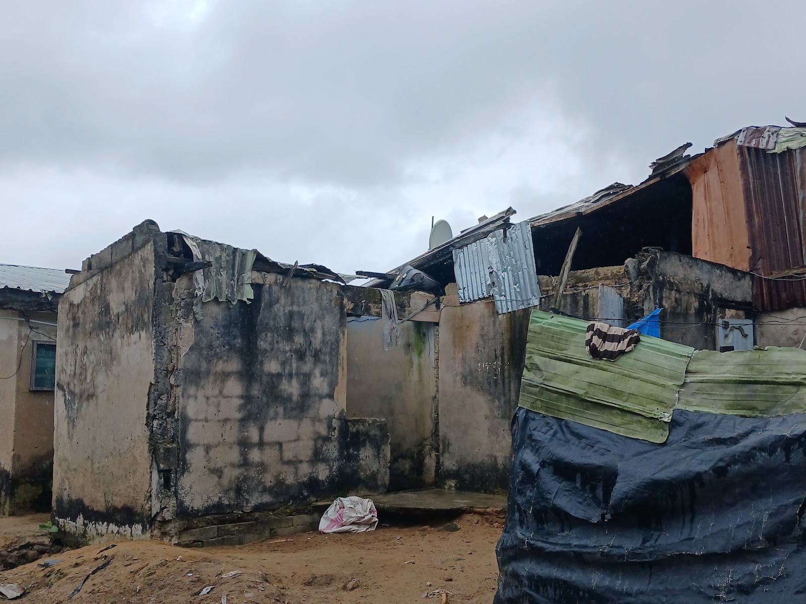 Inside The Deplorable Army Barracks Housing Nigerian Soldiers [Photo ...