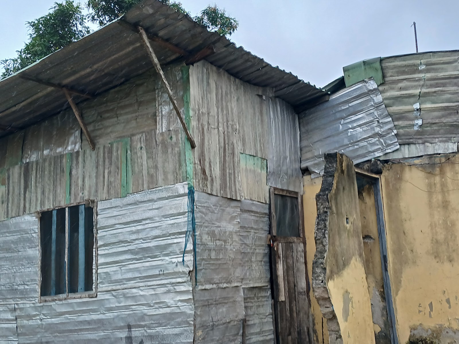 Inside The Deplorable Army Barracks Housing Nigerian Soldiers [Photo ...