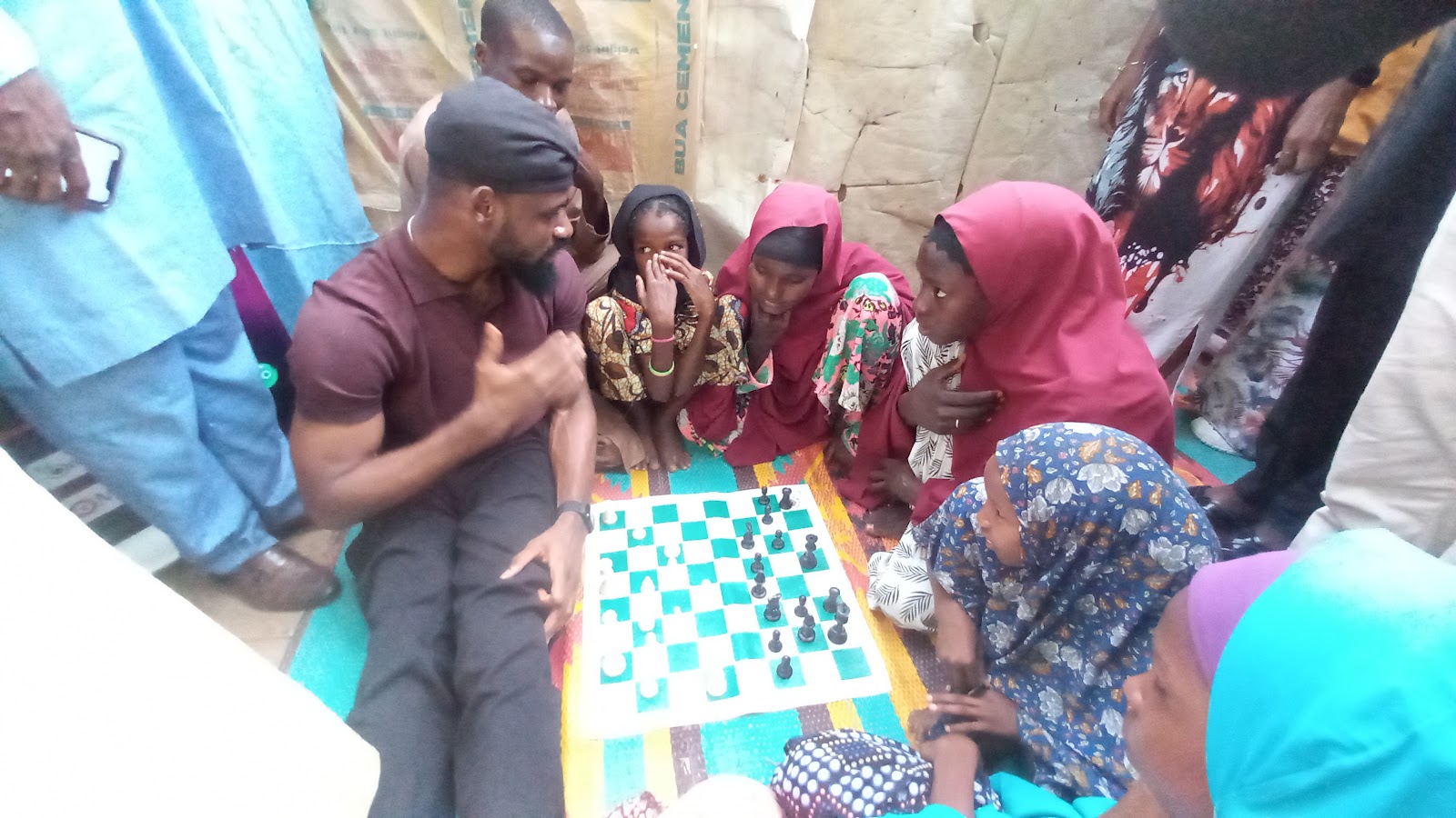 Tunde Onakoya To Nurture Chess Talent Among Displaced Children in ...